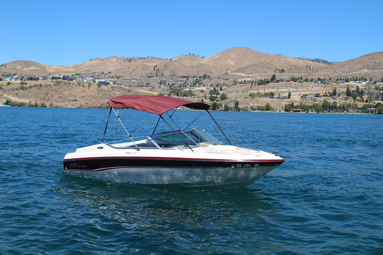 Gladys Chaparral Boat Rental | Luxury Lake Chelan Cruises